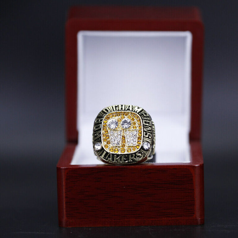 Los Angeles Lakers 2001 Kobe Bryant NBA championship ring replica - MVP ...