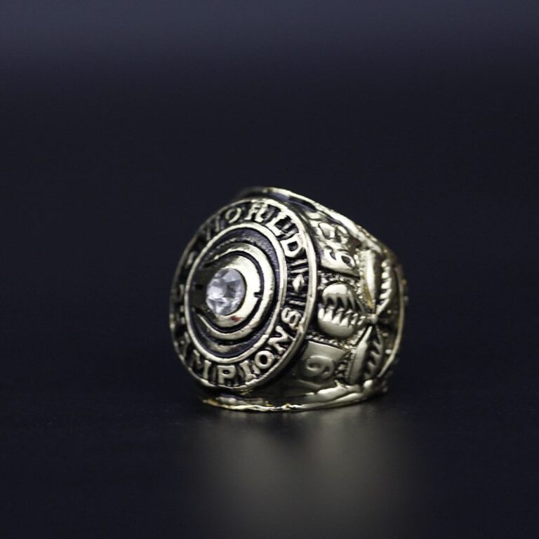 Boston Celtics 1963 Bill Russell NBA championship ring replica - MVP Ring