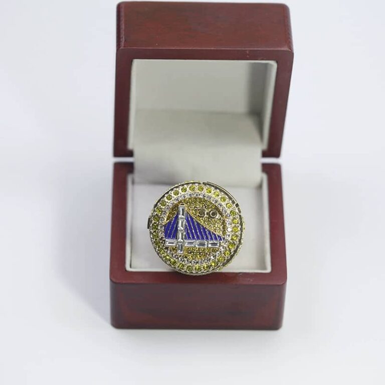 Golden State Warriors 2022 Stephen Curry NBA championship ring replica ...