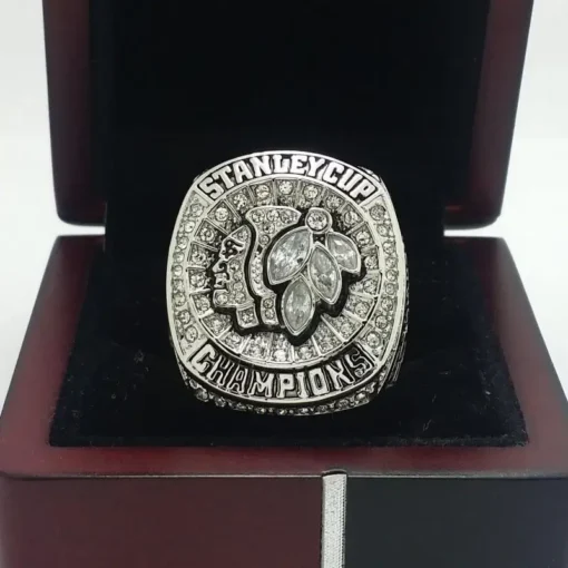 2015 Chicago Blackhawks championship ring replica with custom name ...